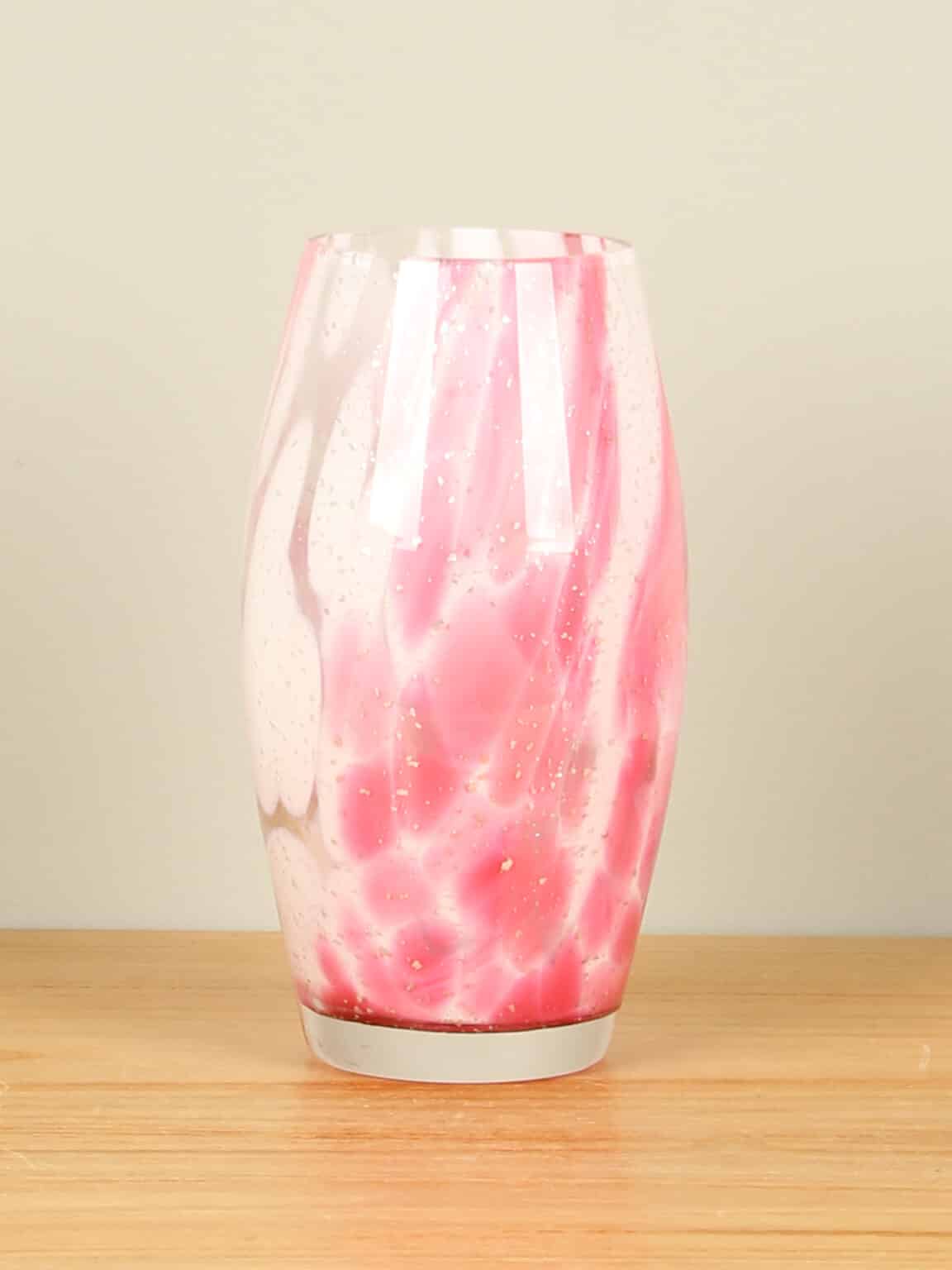 Glazen vaas conisch roze/wit, 20 cm - Beeldenmarkt