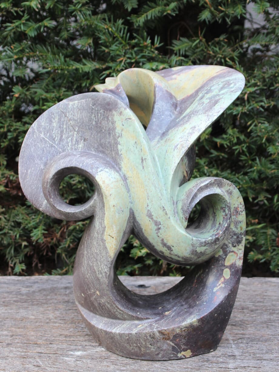 Stenen beeld Satisfied, 40 cm - Beeldenmarkt