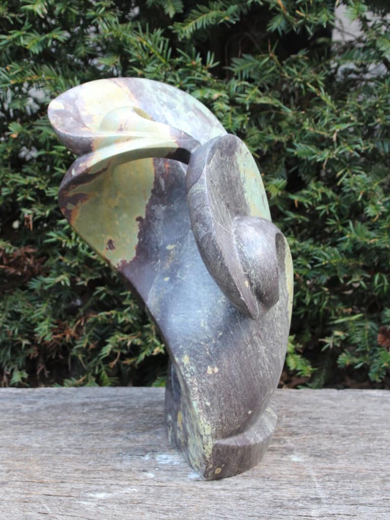 Stenen beeld Satisfied, 40 cm - Beeldenmarkt