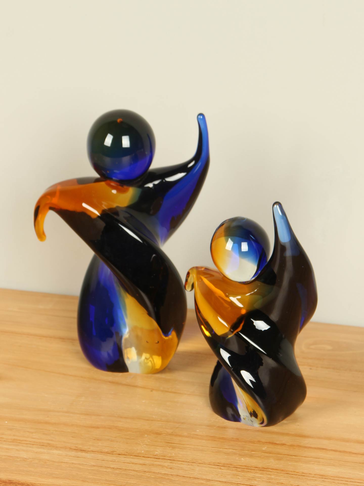 Glazen poppetje geel/blauw DL26, 15 cm - Beeldenmarkt