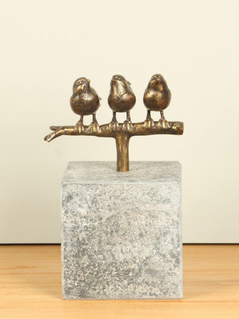 3 mussen op tak - Beeldenmarkt